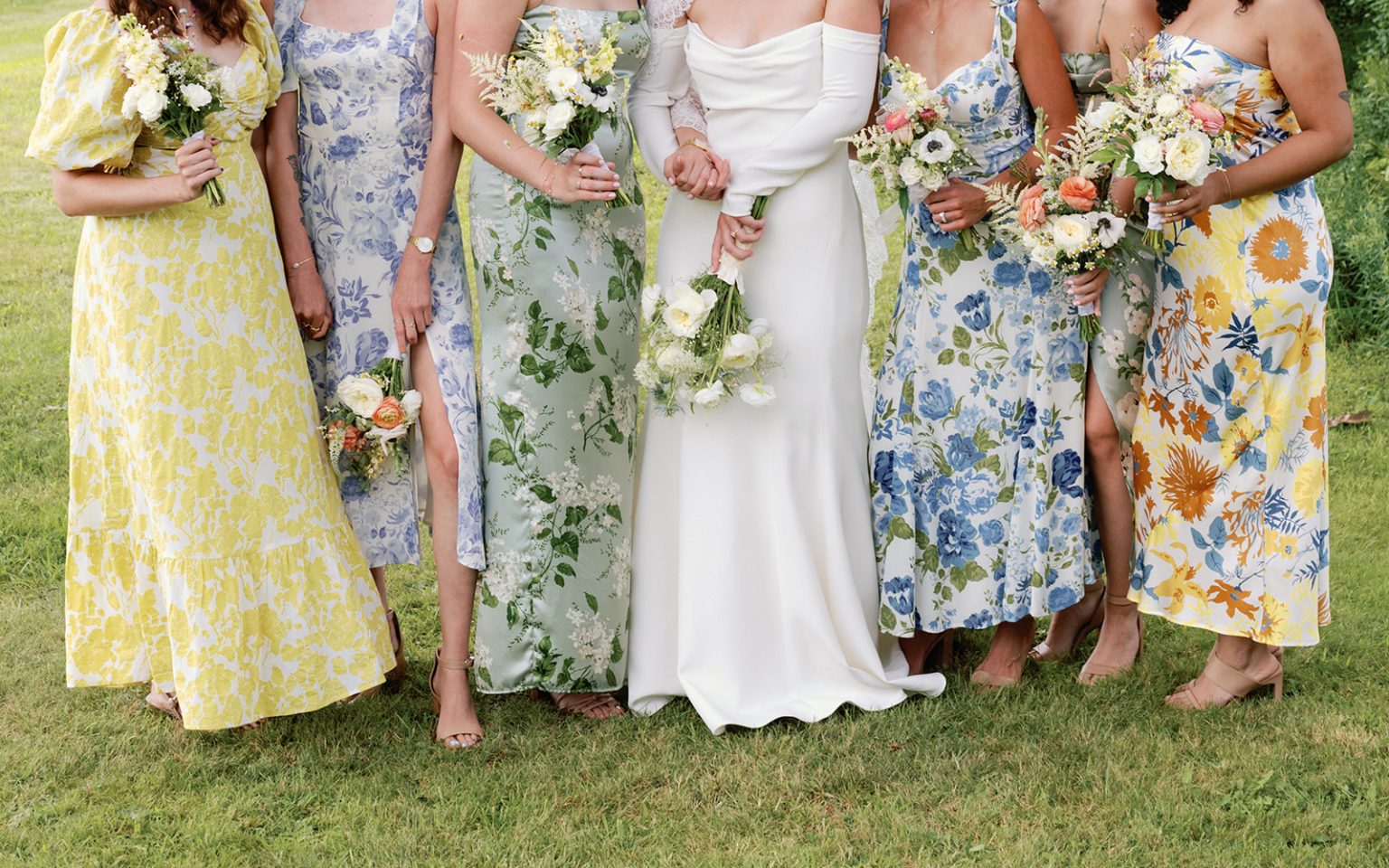 Colorful Aquinnah Martha’s Vineyard Wedding | Ceci & Matt - Hope ...